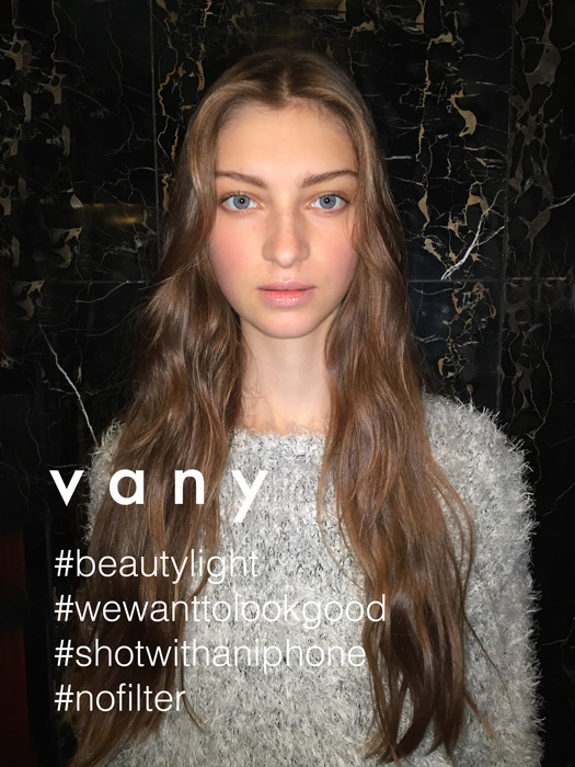 vany - a light for chats & smartphone photography | Indiegogo