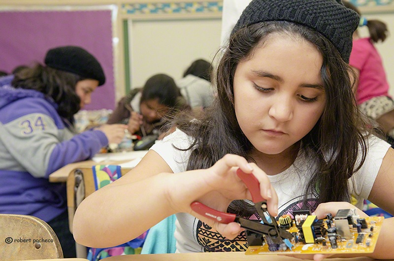 DIY Girls: Electronics, Coding and Hands-on Making Program for Girls ...