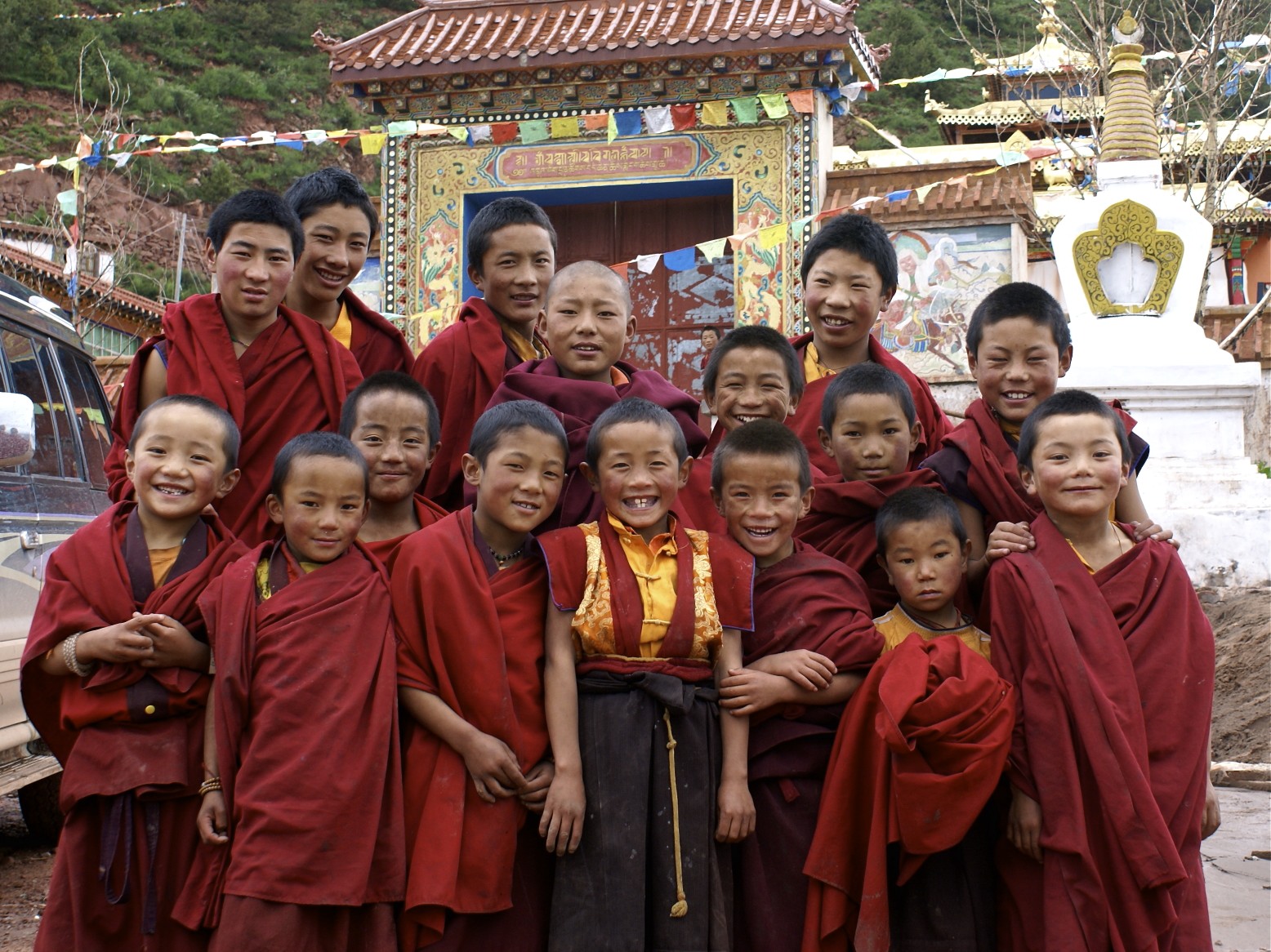 The way to lasting happiness. A young mans journey to study Dharma ...