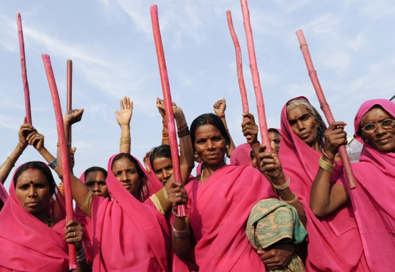 Gulabi Gang | Indiegogo