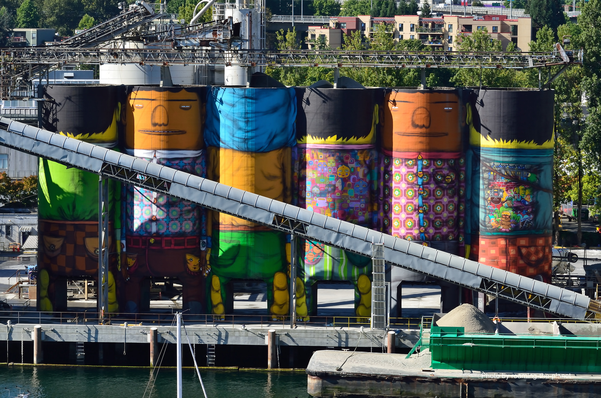 OSGEMEOS Transforming Industrial Silos at the Vancouver Biennale ...
