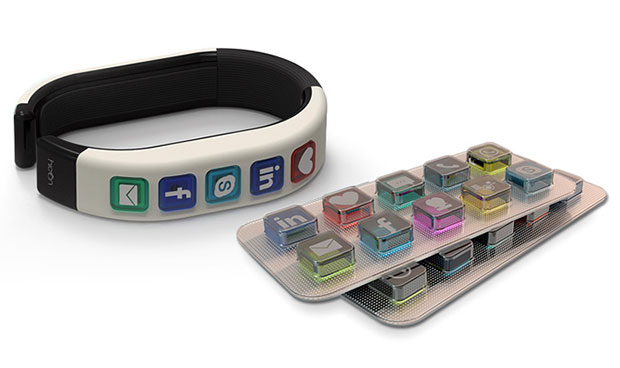 Hicon is all your social networks, made wearable! | Indiegogo